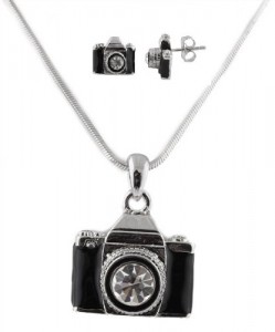 Black Camera Pendant Necklace & Matching Earrings Jewelry Set | Thrifty ...
