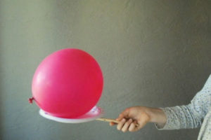 Paddle Balloon Game DIY! | Thrifty Momma Ramblings